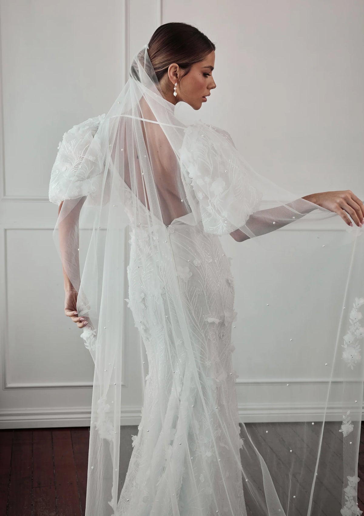 Lola Knight - Gabriella - Pearl and Flower Wedding Veil - Ivory – The White Collection