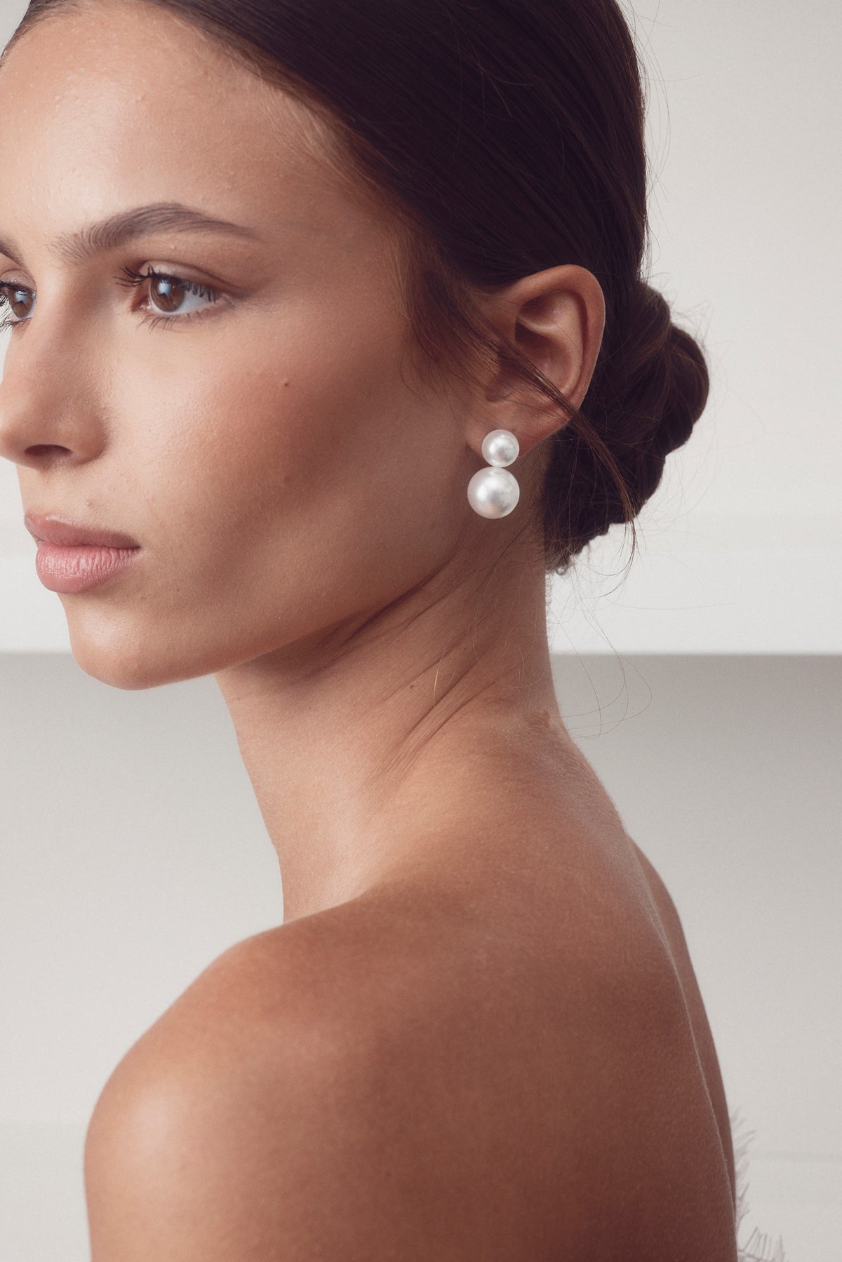 Elizabeth Bower - Pearl Dublet Stud - Rhodium Silver – The White Collection