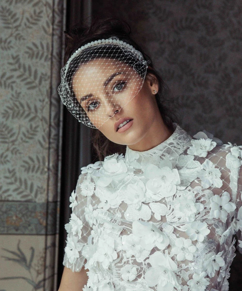 A'el Este - Krista Veil - Bridal Birdcage Veil with Pearl Combs - Whit ...