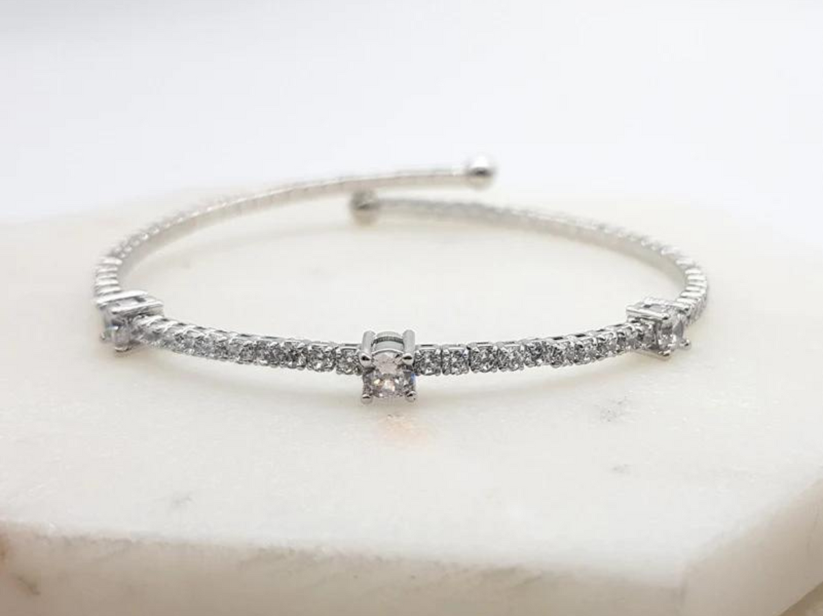 Roxanne - Simple Crystal Bridal Bangle Bracelet – The White Collection